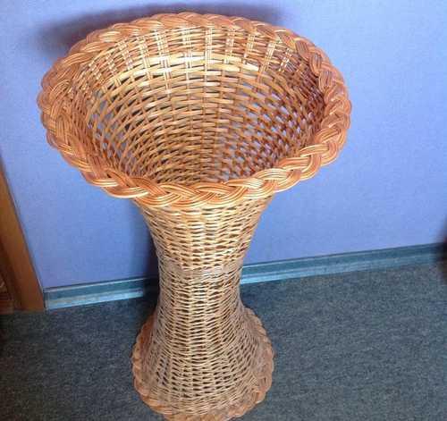 Плетеная напольная ваза