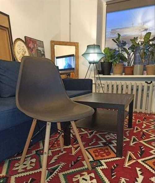 Стул eames бу