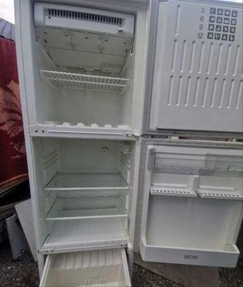 Холодильник Стинол 3-х камерный