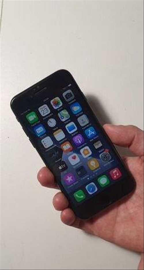 iPhone 7 32GB черный