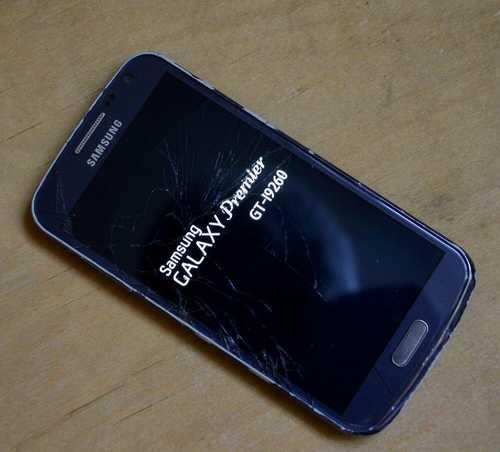 Смартфон Samsung Galaxy Premier GT-I9260