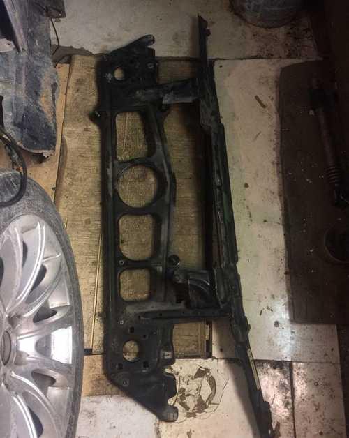 Рамка радиатора (Телевизор) bmw e39