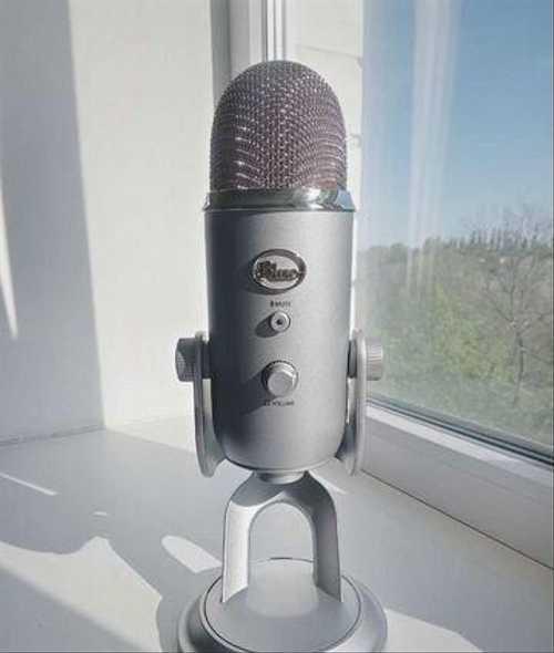 Микрофон Blue Yeti Silver