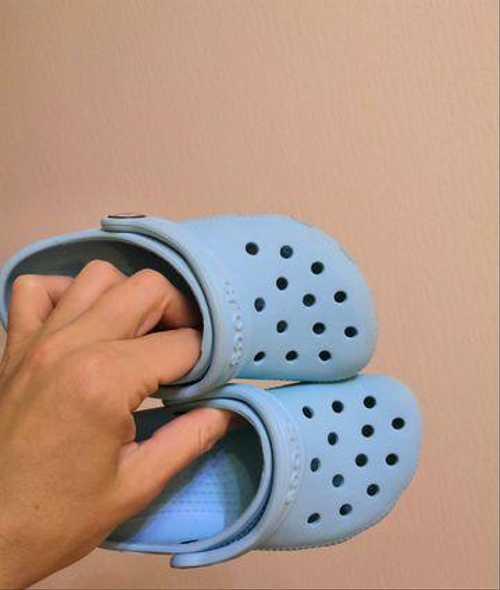 Продам сланцы crocs детские