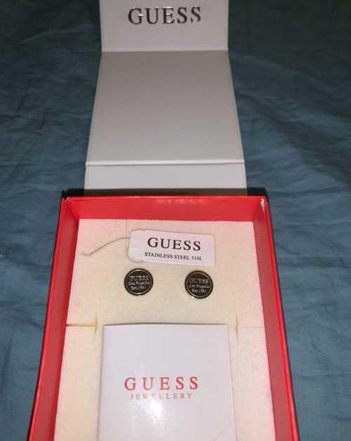 Сережки гвоздики guess