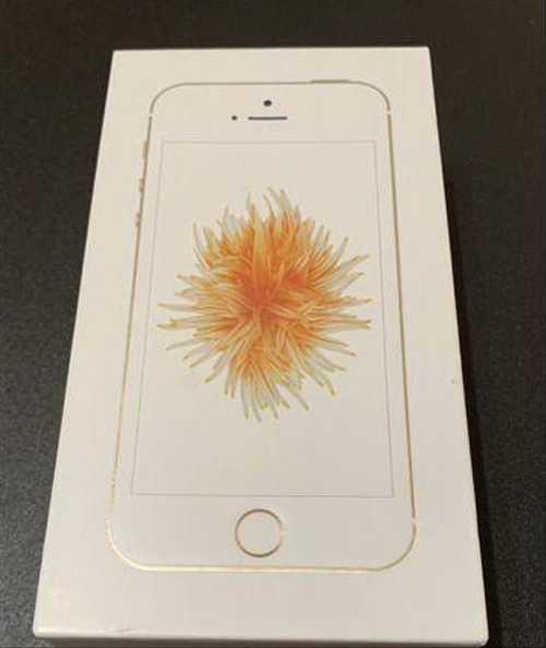 Коробки с комплектацией iPhone SE 16гб и 32гб