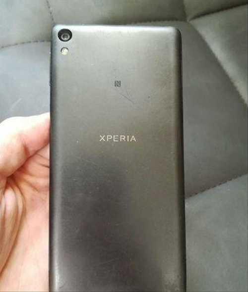 Телефон Sony Xperia E5