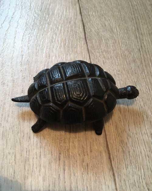 Чугунная черепаха шкатулка