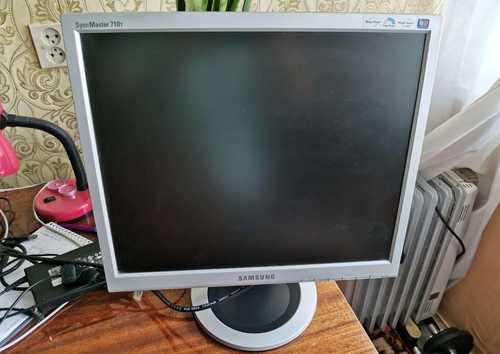 Монитор Samsung SyncMaster 710T