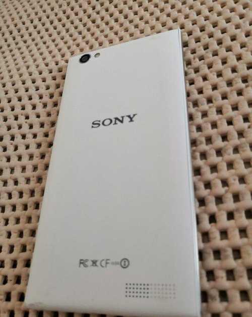 Телефон Sony V3+Plus