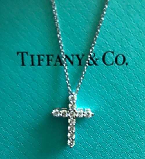 Крест-подвеска Tiffany платиновая бриллианты 0,43к