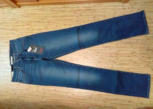 Джинсы женские Levi's 724, (28/32) разм