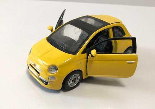 Модель автомобиля fiat 500 1/32 bburago