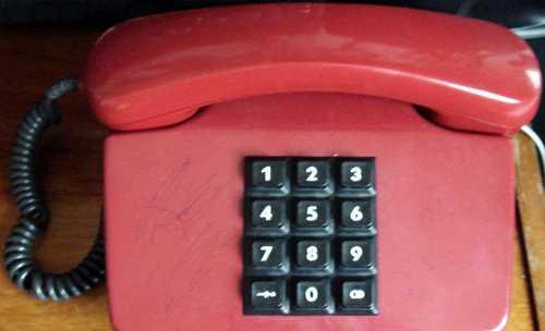 Авито стационарный телефон. UTEL телефон. Quetel телефон. Телефон Telkom разбор. Telemqr t8000 телефон.