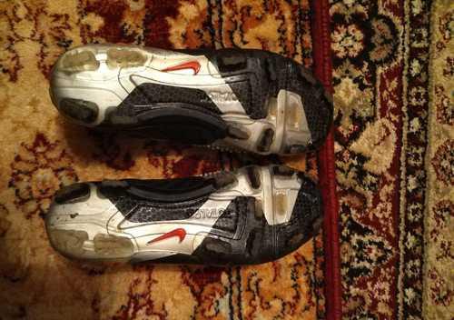 Бутсы nike T90 размер 38,5