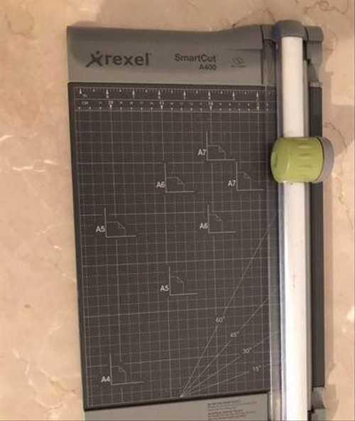 Роликовый резак для бумаг Rexel SmartCut A400