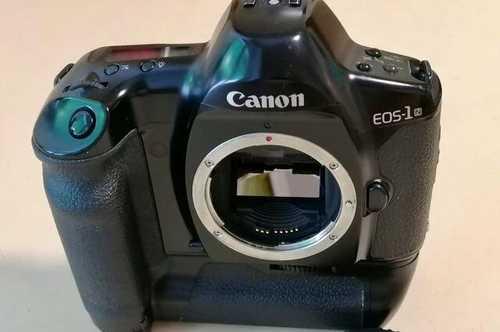 Зеркальный фотоаппарат Canon EOS 1n