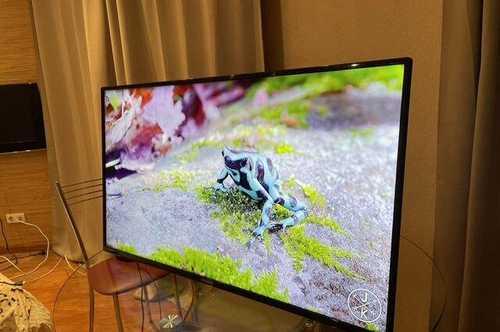 Метровый, тонкий LED телевизор Hyundai 40 дюймов 1