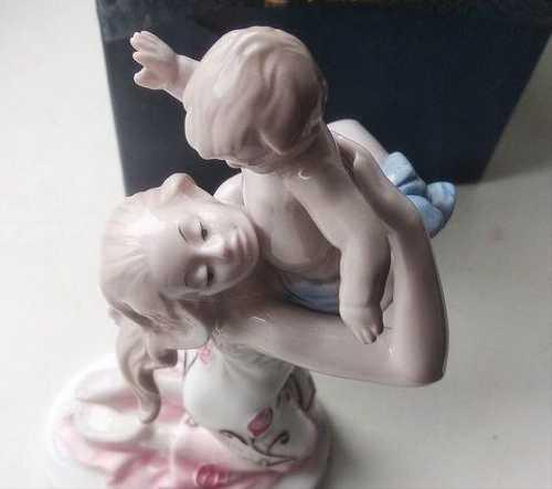 Статуэтка Pavone Девушка с младенцем