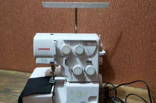 Оверлок Janome 210d