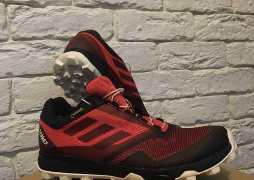 Новые кроссовки Adidas Terrex