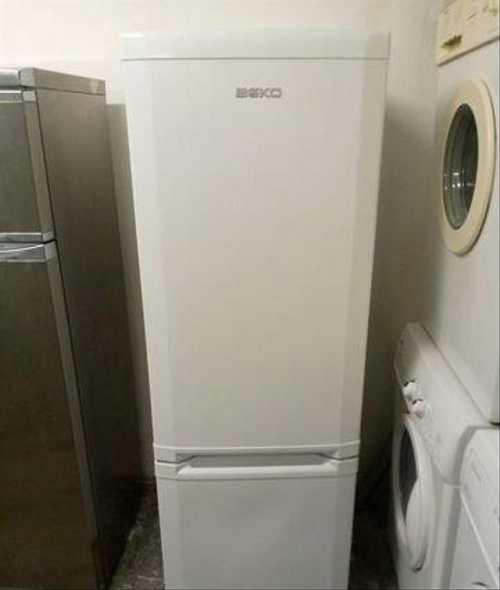 Компактный холодильник Beko CSK25050