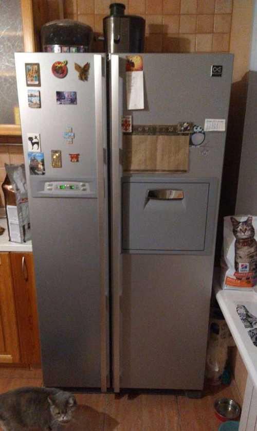 Холодильник Daewoo Electronics FRS-U20 HES