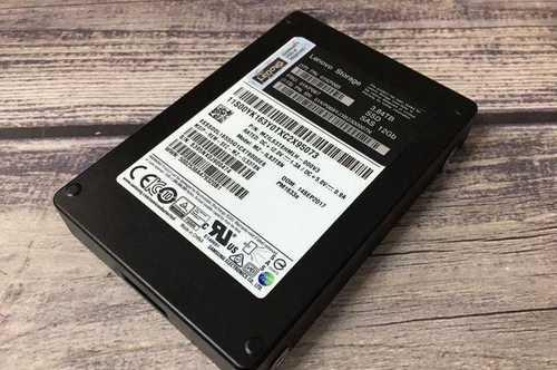 Жесткий диск Lenovo 3.84TB 2.5" SAS SSD (01KP065)