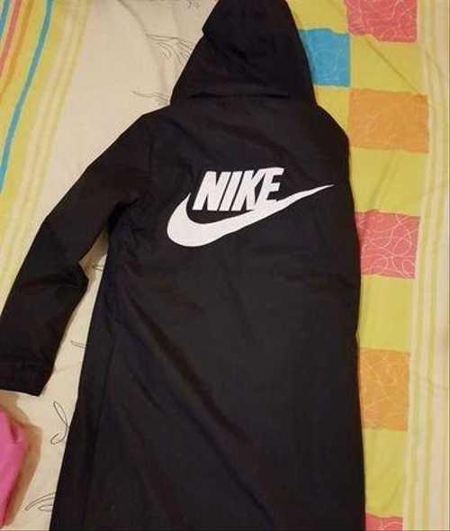 Плащ Nike