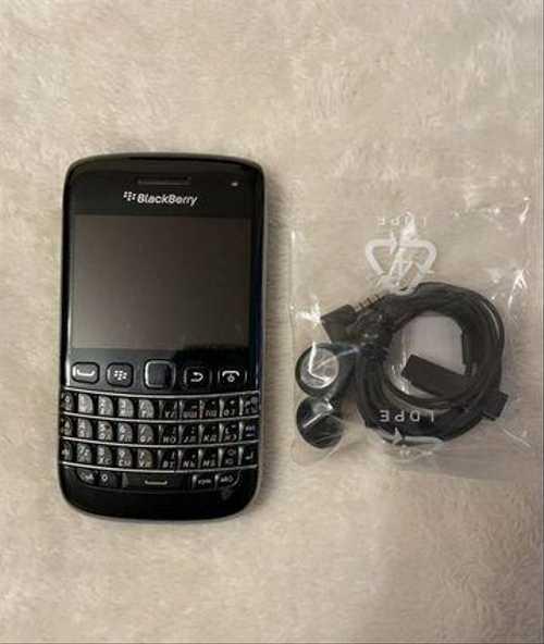 Телефон BlackBerry 9790 Black