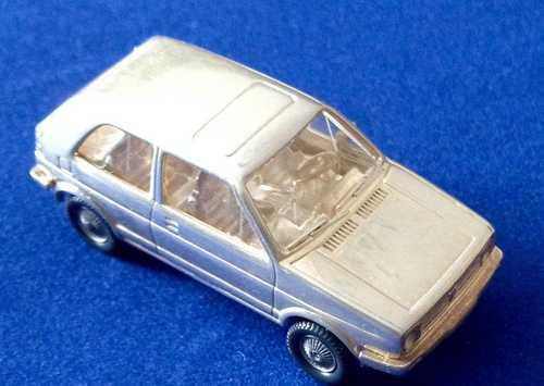 Серебряная модель 925й проб VW Golf 2 Wiking 1/87