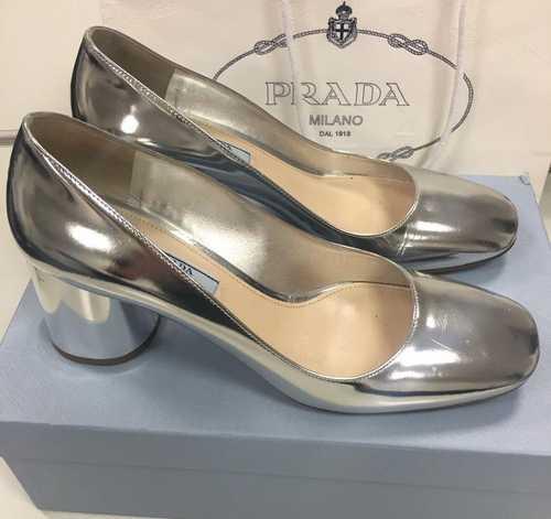 Серебряные туфли Prada