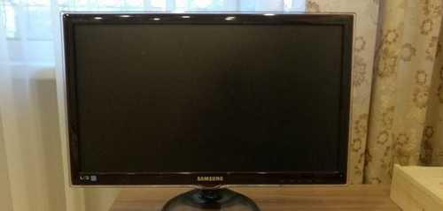 Монитор SAMSUNG SyncMaster SA550 LED