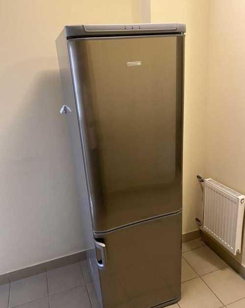 Холодильник Electrolux ERB34090X