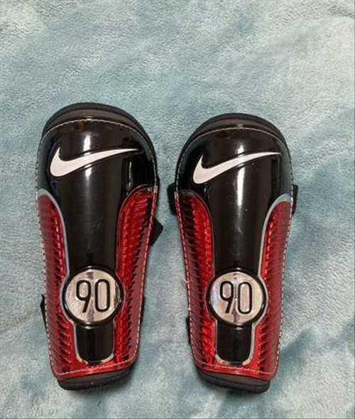 Щитки nike t90