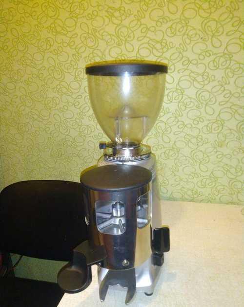 Кофемолка C.M.A. Mazzer Luigi