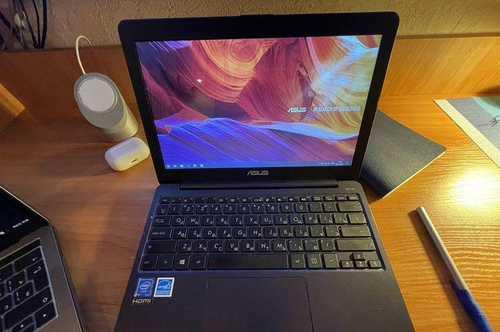 Asus E203M Ноутбук