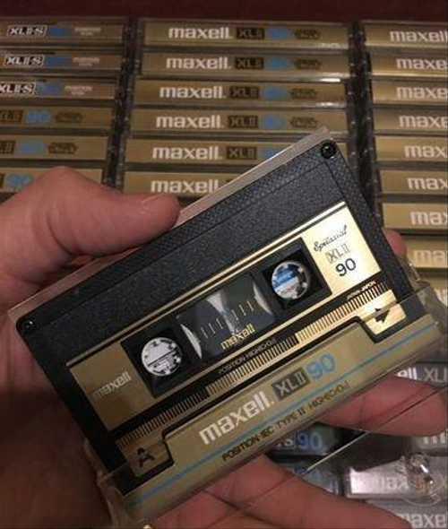 Золотые Maxell XL аудио кассеты