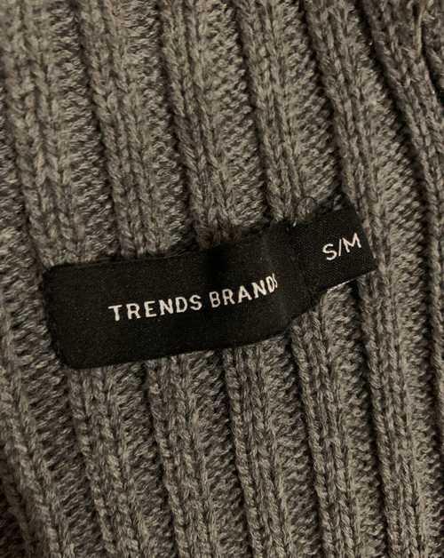 Красивый вязаный свитер Trands Brands