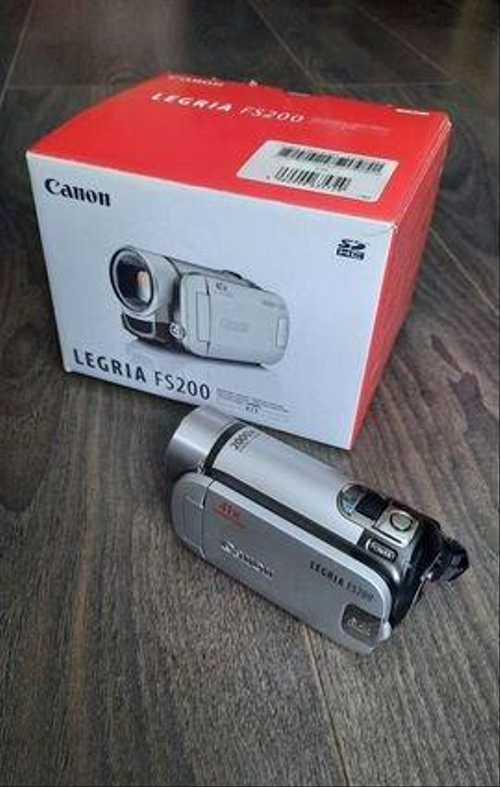 Видеокамера canon Legria FS200