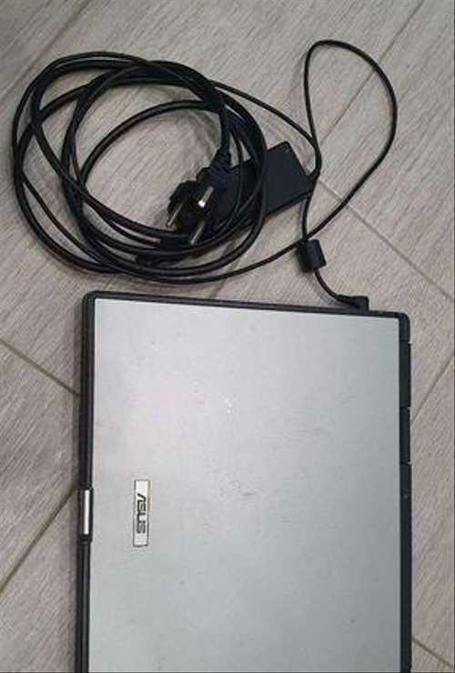 Ноутбук Asus L1400