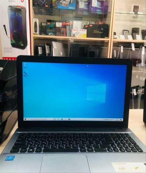 Asus 15,6" Pentium N4200 / 8Gb / 1Tb