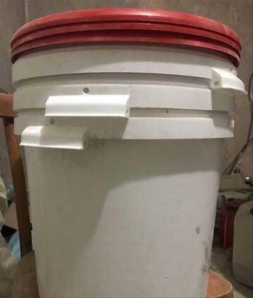 Ведра пластиковые с крышкой 25 литров