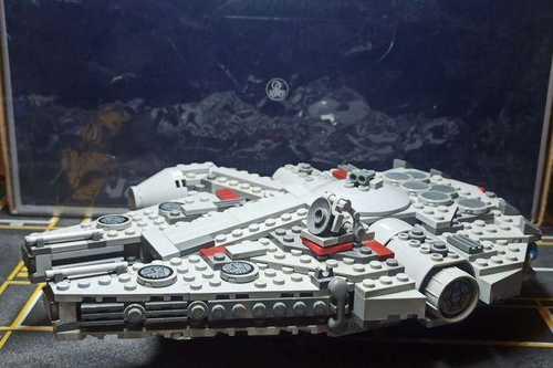 Lego Star Wars 7778 Millennium Falcon