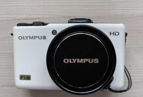 Компактный фотоаппарат Olympus XZ-1
