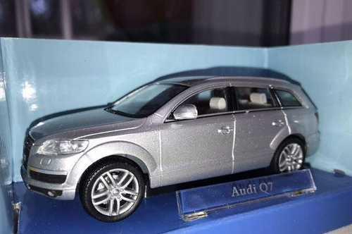 Модель audi Q7 масштаб 1:43