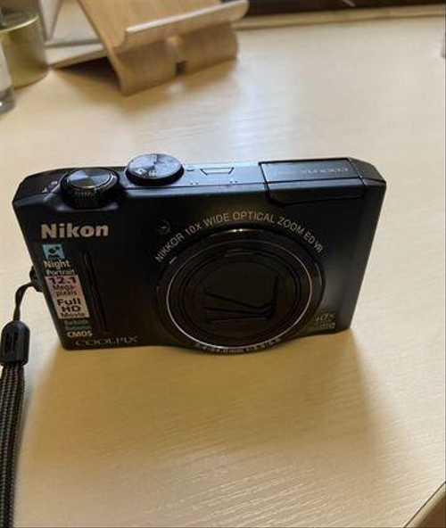 Nikon Coolpix S8100