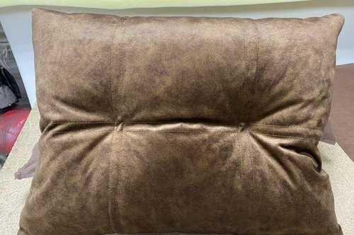 Подушка на диван и кресло