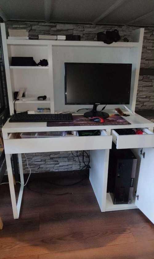 Компьютерный стол IKEA Микке