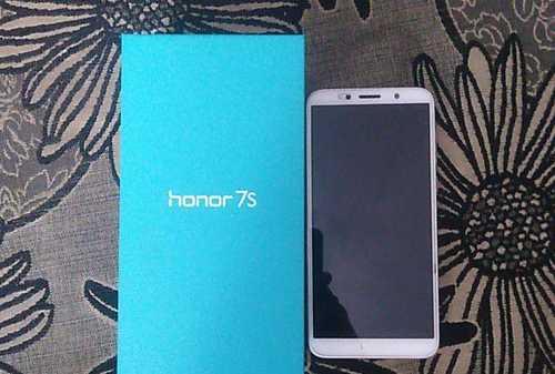 Телефон honor7s